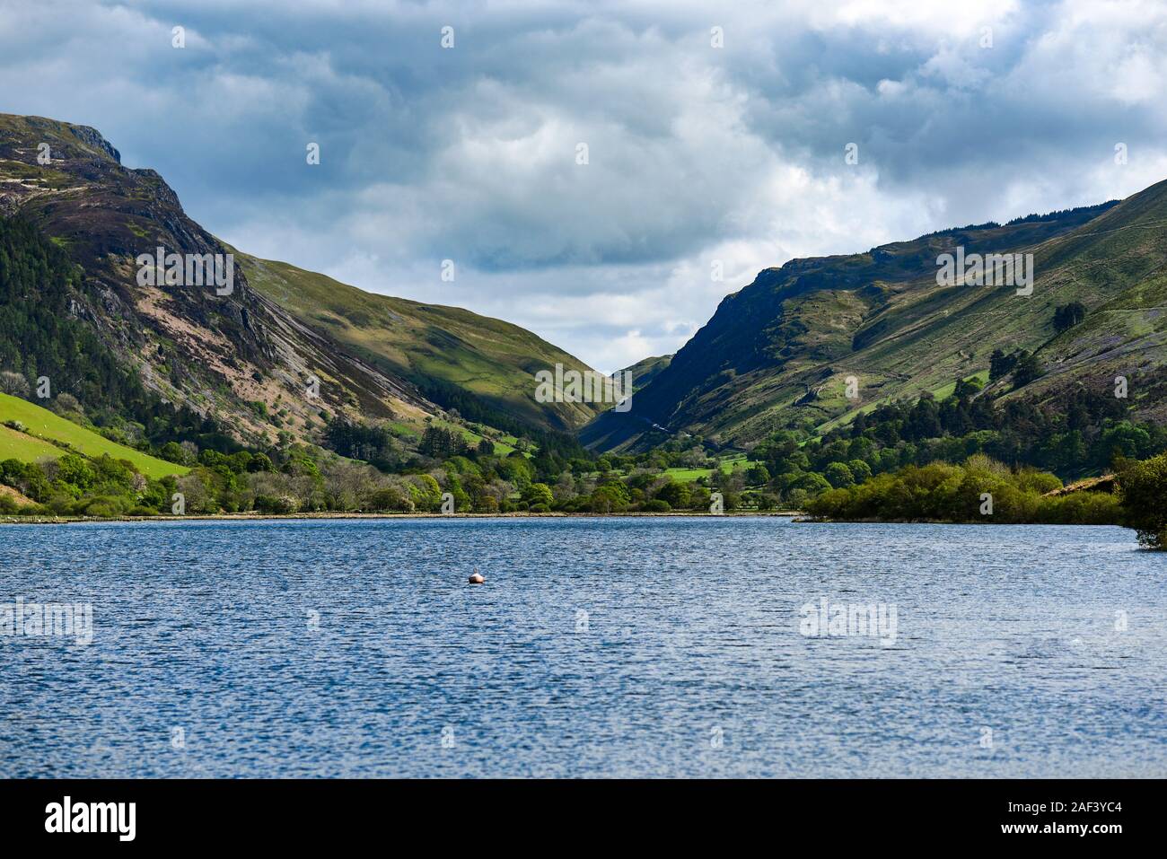 Snowdonia famous view hi-res stock photography and images - Alamy