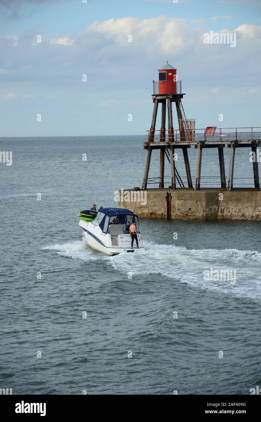 Whitby bandstand hi-res stock photography and images - Alamy
