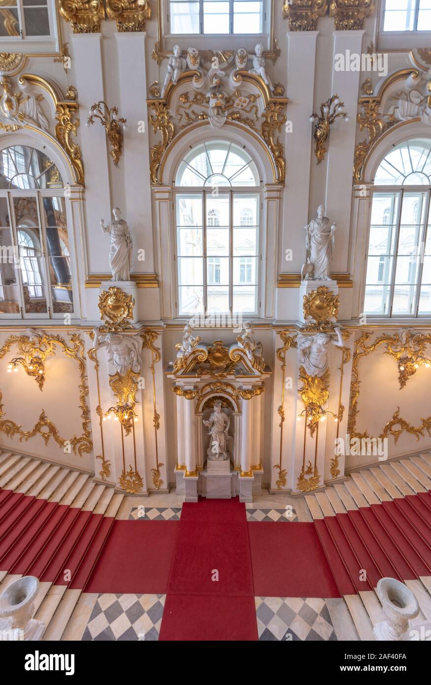 Inside interior of the Hermitage russian state museum. Amazing room ...