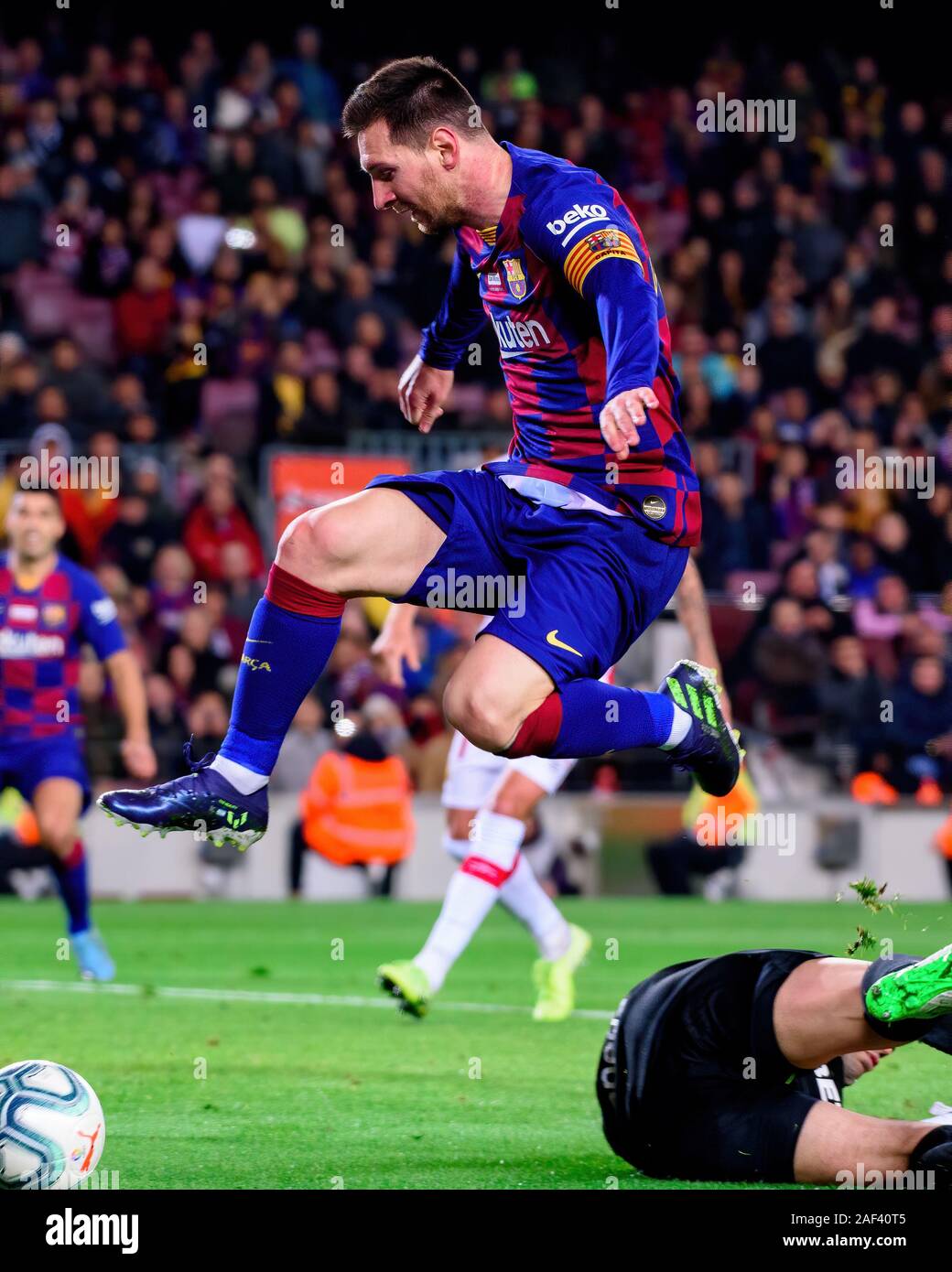 BARCELONA - DEC 7: Lionel Messi plays at the La Liga match between FC ...