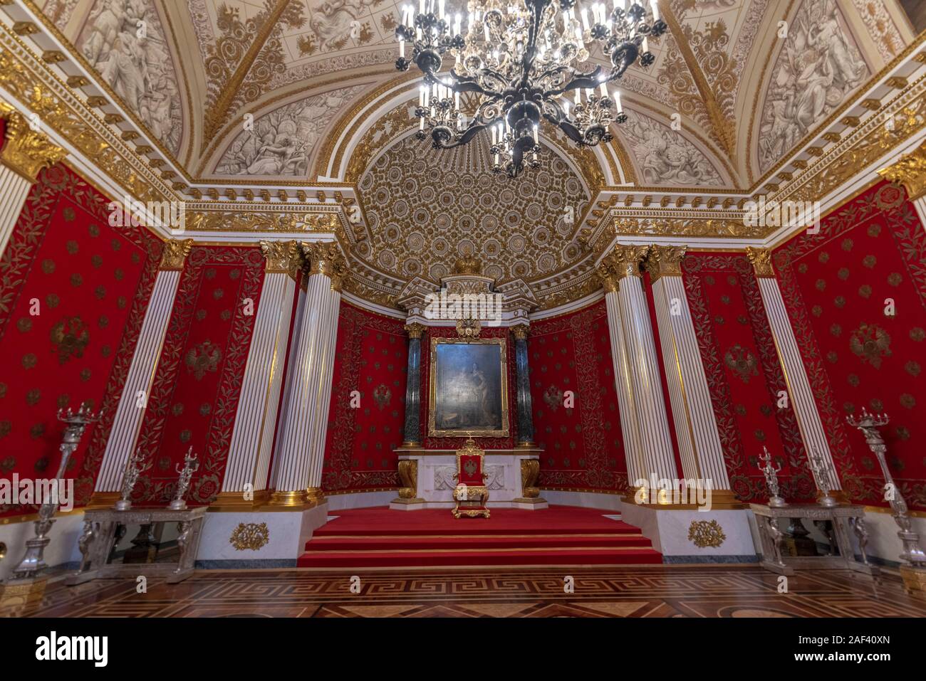 Inside interior of the Hermitage russian state museum. Amazing room ...