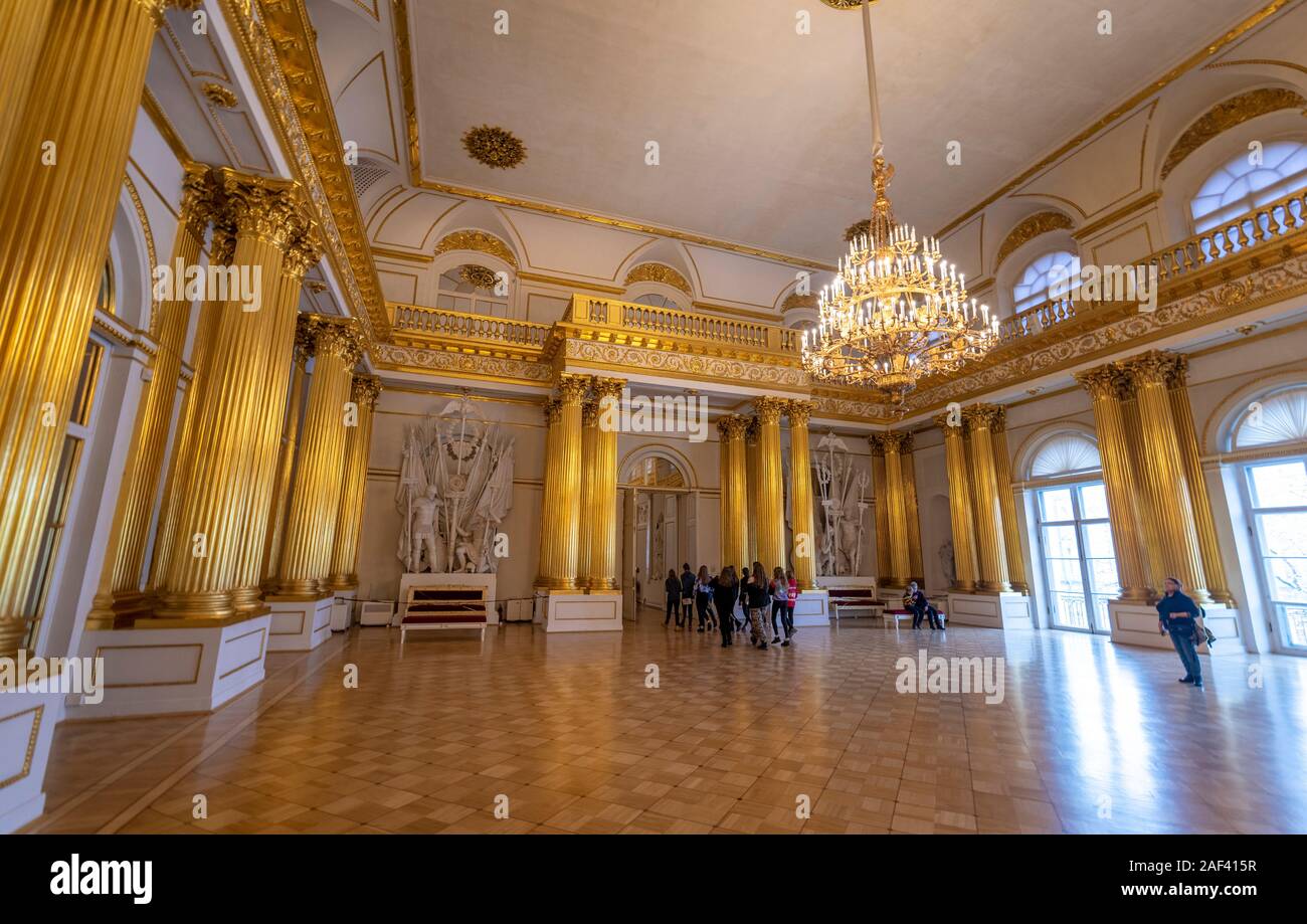 Inside interior of the Hermitage russian state museum. Amazing room ...
