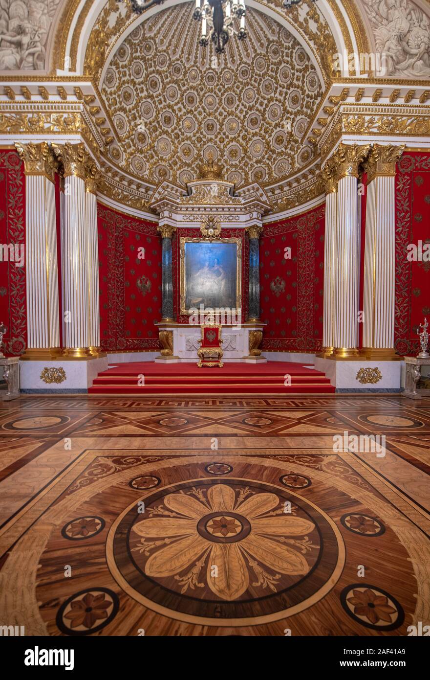 Inside interior of the Hermitage russian state museum. Amazing room ...