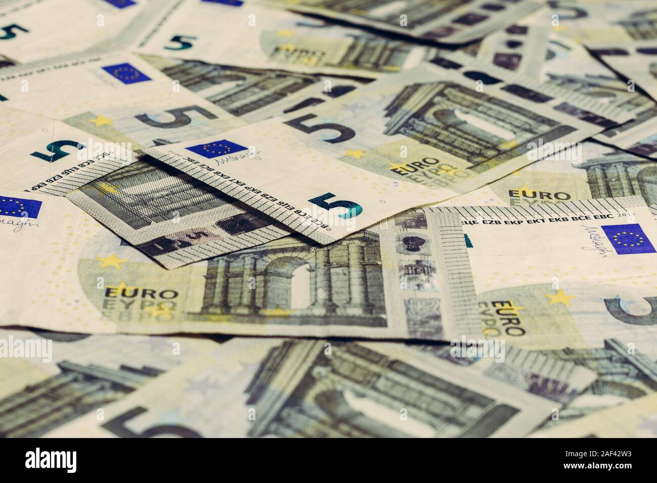 20 euro roll hi-res stock photography and images - Alamy