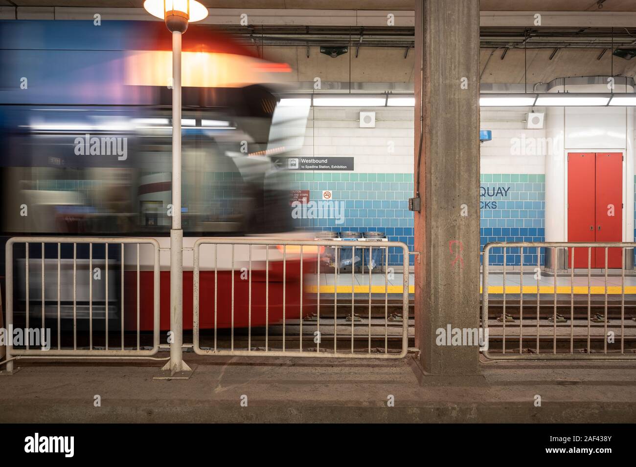 Toronto bus line hi-res stock photography and images - Alamy