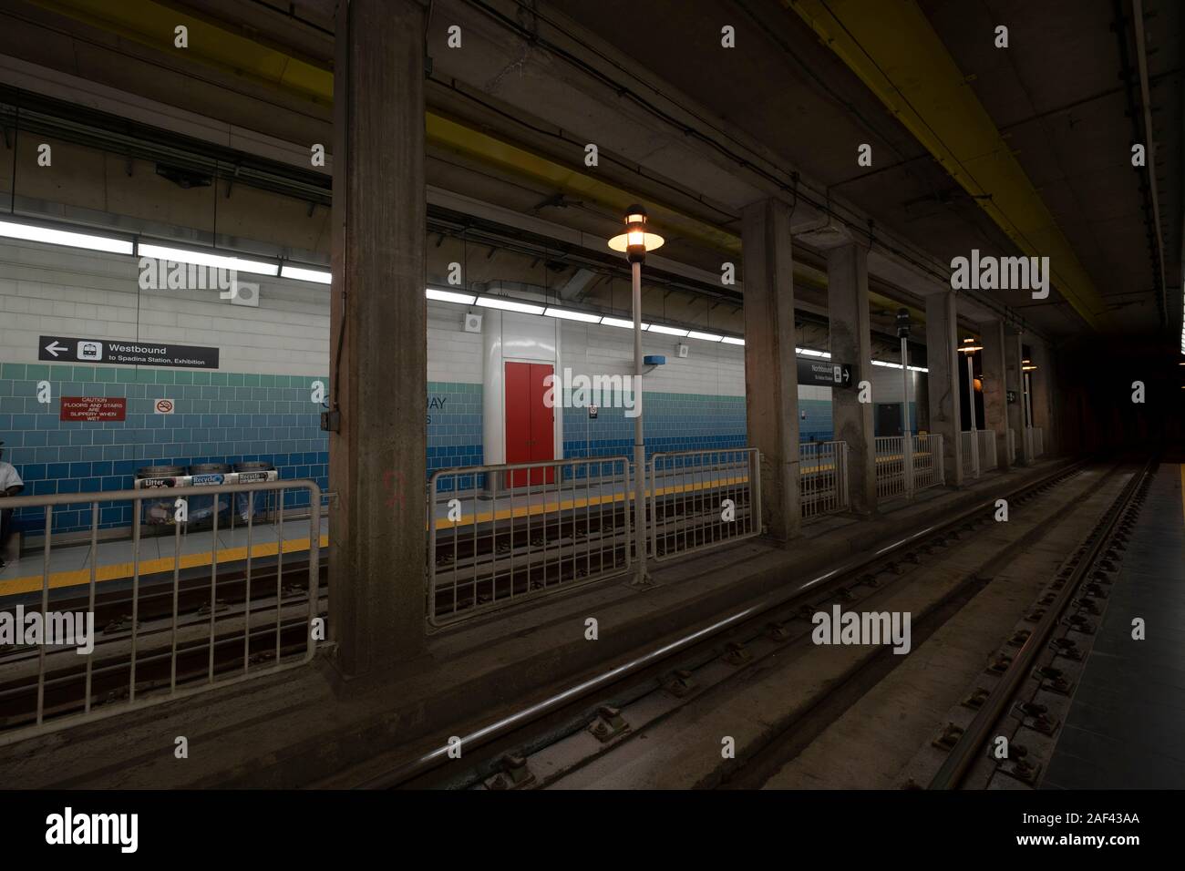 Toronto bus line hi-res stock photography and images - Alamy