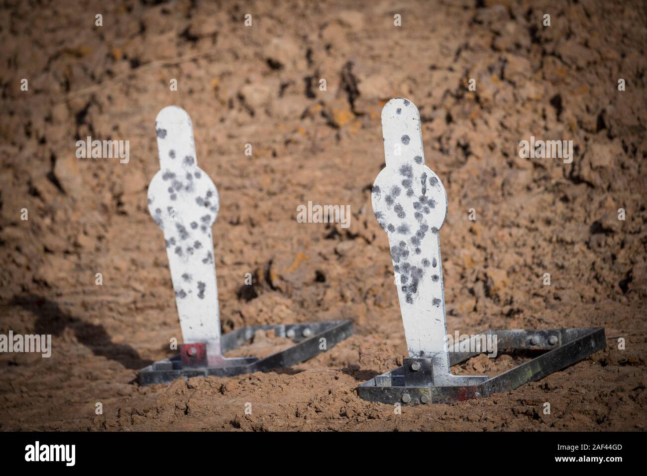 Rifle range targets hi-res stock photography and images - Alamy