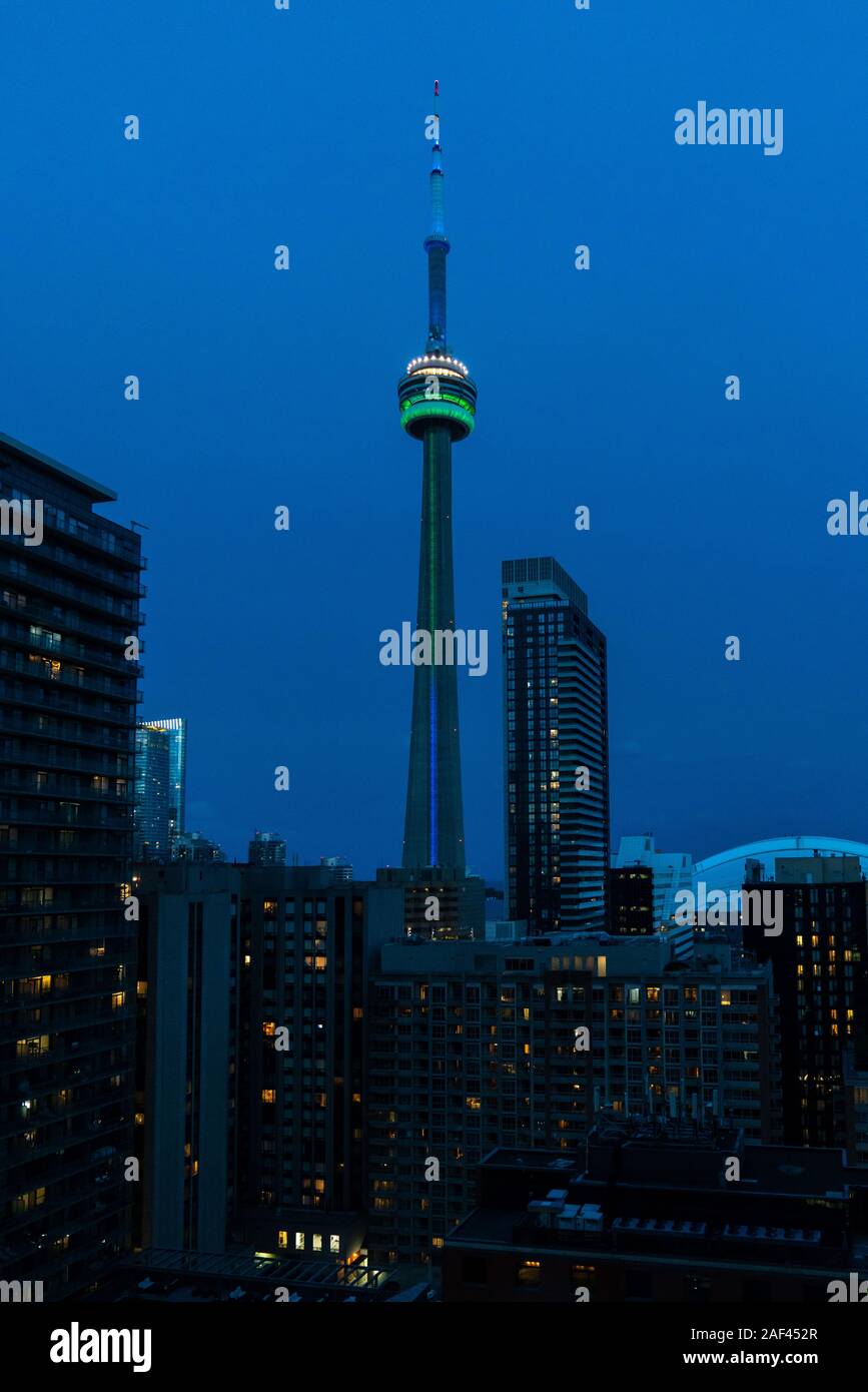 Cn tower height hi-res stock photography and images - Alamy