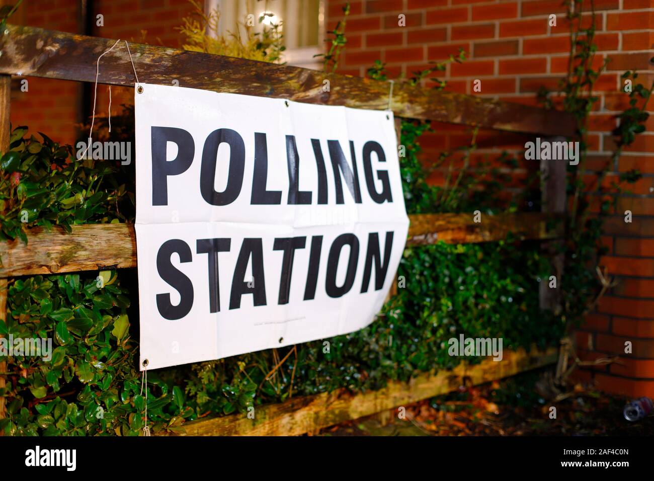 Polling station signage hi-res stock photography and images - Alamy