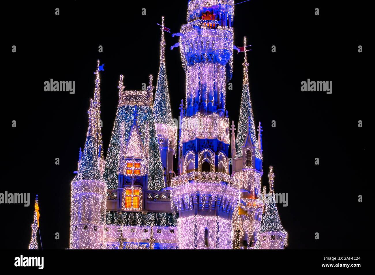 Cinderella castle christmas hi-res stock photography and images - Alamy