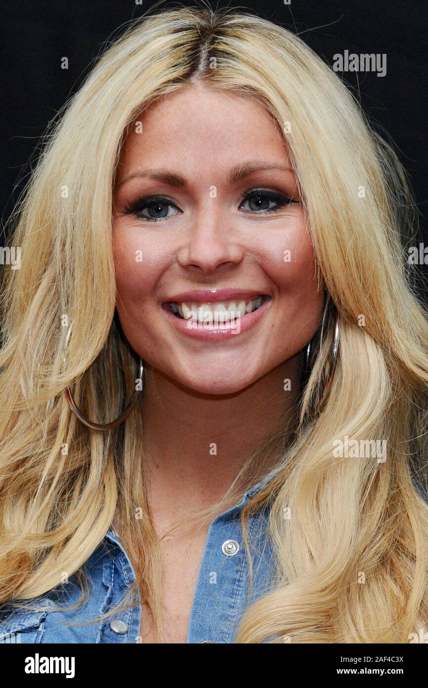 Nicola mclean hi-res stock photography and images - Alamy