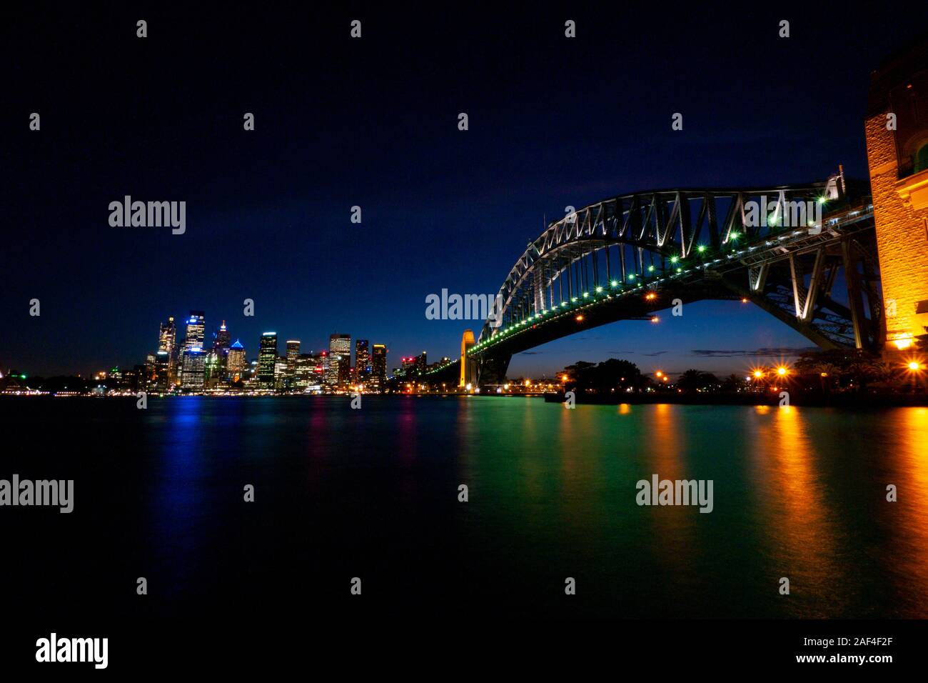 Sydney street lights hi-res stock photography and images - Alamy