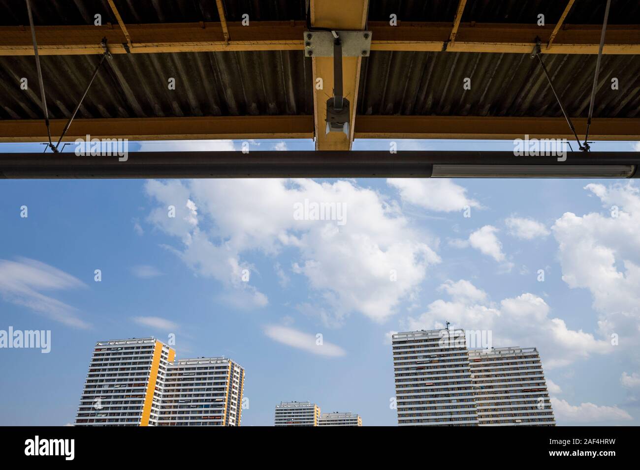 Berlin suburbs neubau hi-res stock photography and images - Alamy