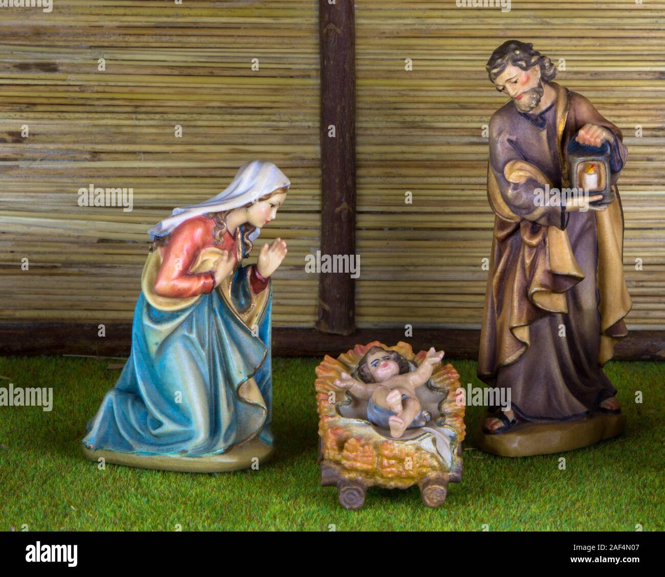 Christmas nativity scene in the stable Stock Photo - Alamy