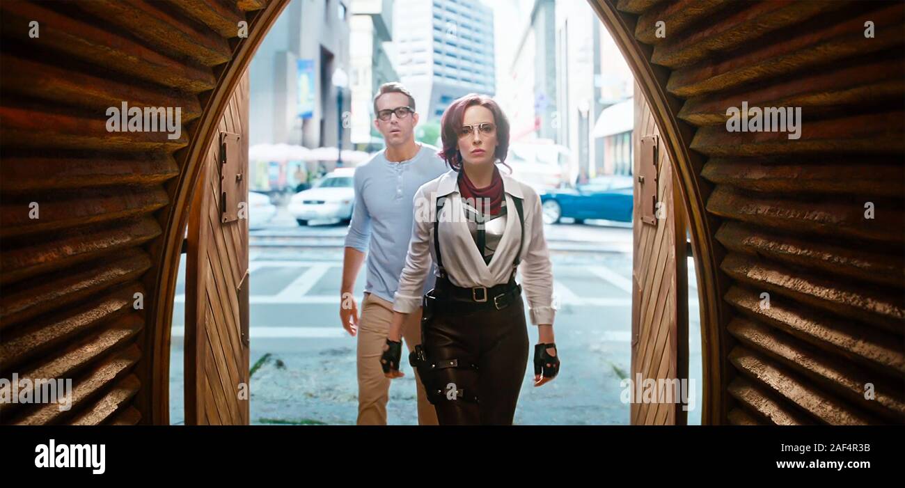 USA. Ryan Reynolds and Jodie Comer in a scene from the ©20th Century ...