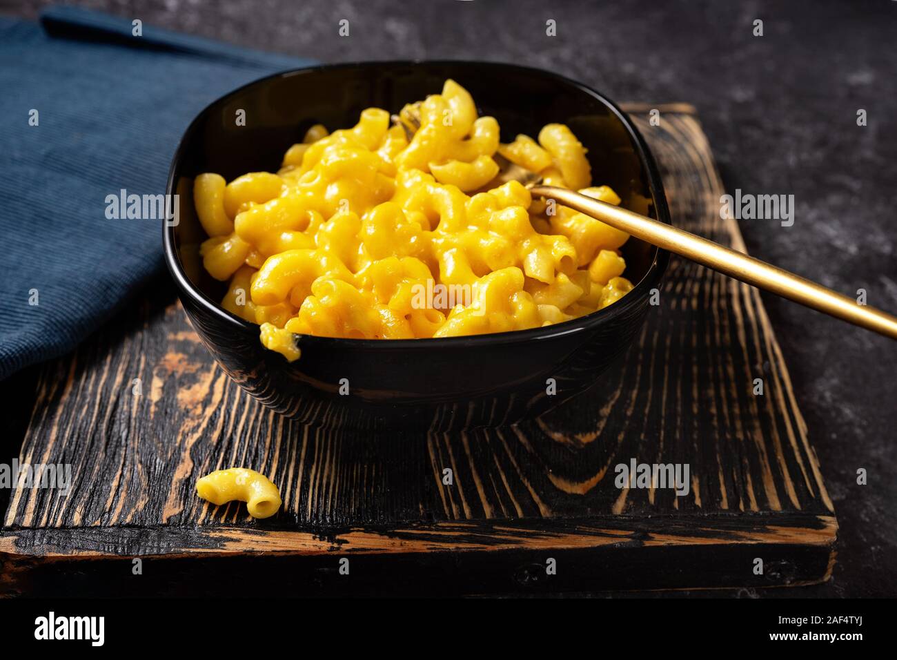 Mac cheese lunch hi-res stock photography and images - Alamy