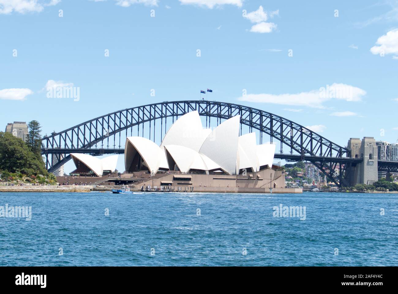 Sydney opera house iconic architecture hi-res stock photography and ...