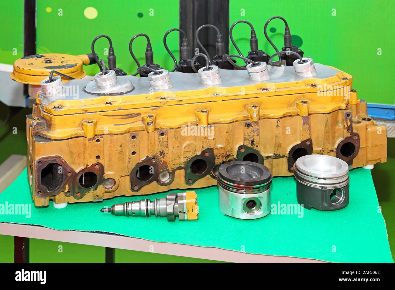Big engine big block hi-res stock photography and images - Alamy