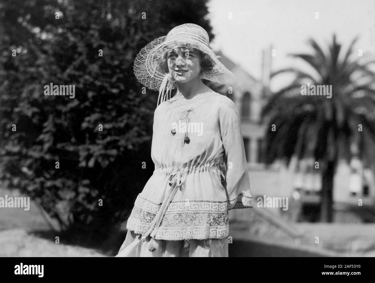 Mae Busch, Publicity Portrait for the Silent Film, "The Grim Game ...