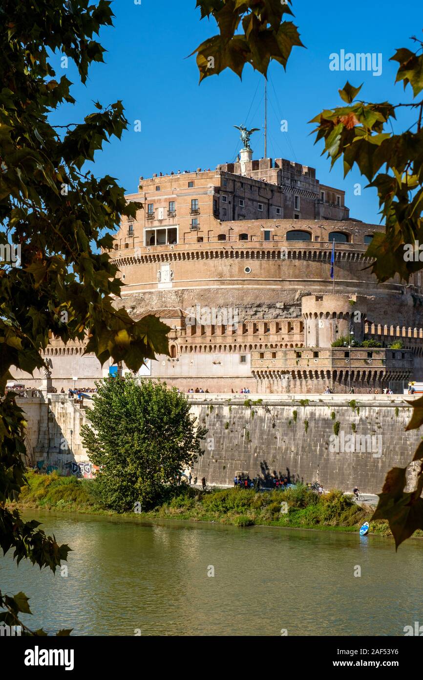 Ancient Rome buildings, Castel Sant'Angelo or Castle of the Holy Angel ...