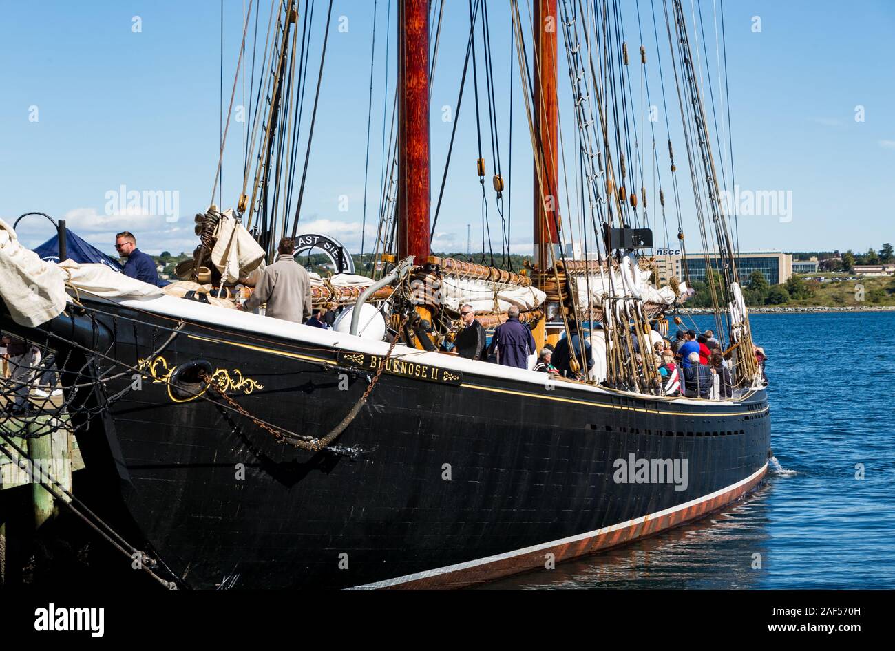 Two masted schooner hi-res stock photography and images - Alamy