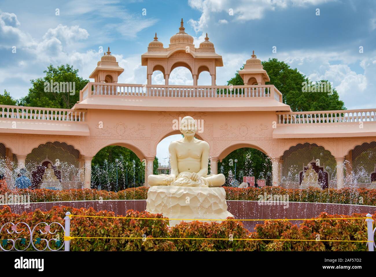 SHEGAON, MAHARASHTRA, INDIA, 10 JULY 2017 : Unidentified tourist ...
