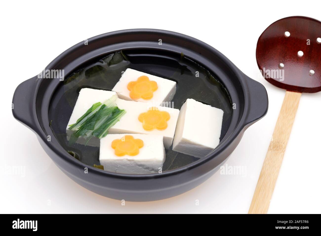 Yudofu japan hi-res stock photography and images - Alamy