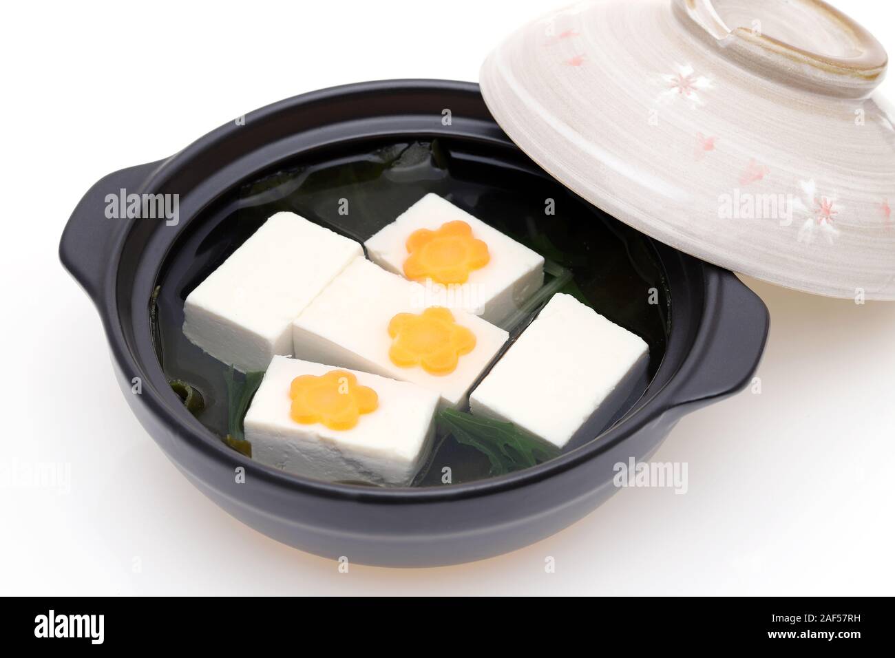 Yudofu japan hi-res stock photography and images - Alamy