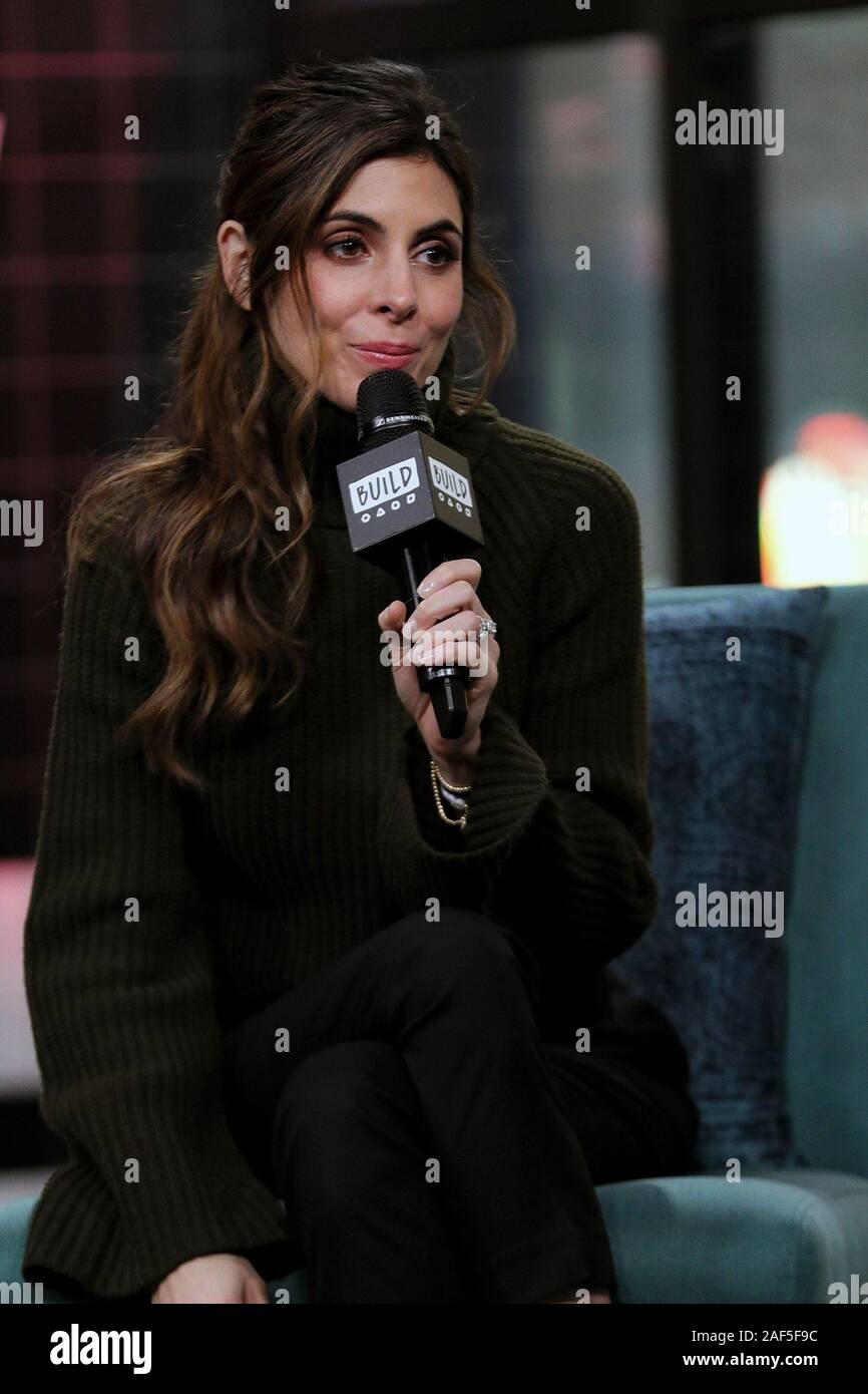 Jamie-Lynn Sigler inside for AOL Build Series Celebrity Candids - THU ...
