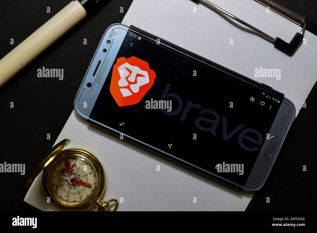 BEKASI, WEST JAVA, INDONESIA. DECEMBER 13, 2019 : Brave Browser: Fast ...