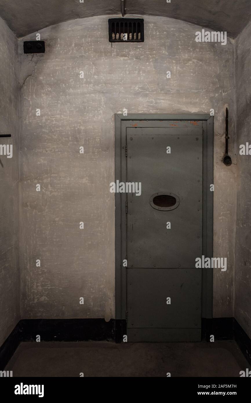 Old cell at Old British prisons at Corradino in Malta Stock Photo - Alamy