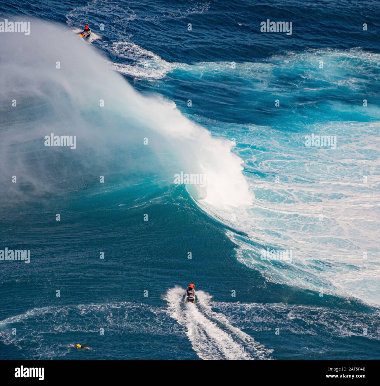 Peahi jaws hi-res stock photography and images - Alamy