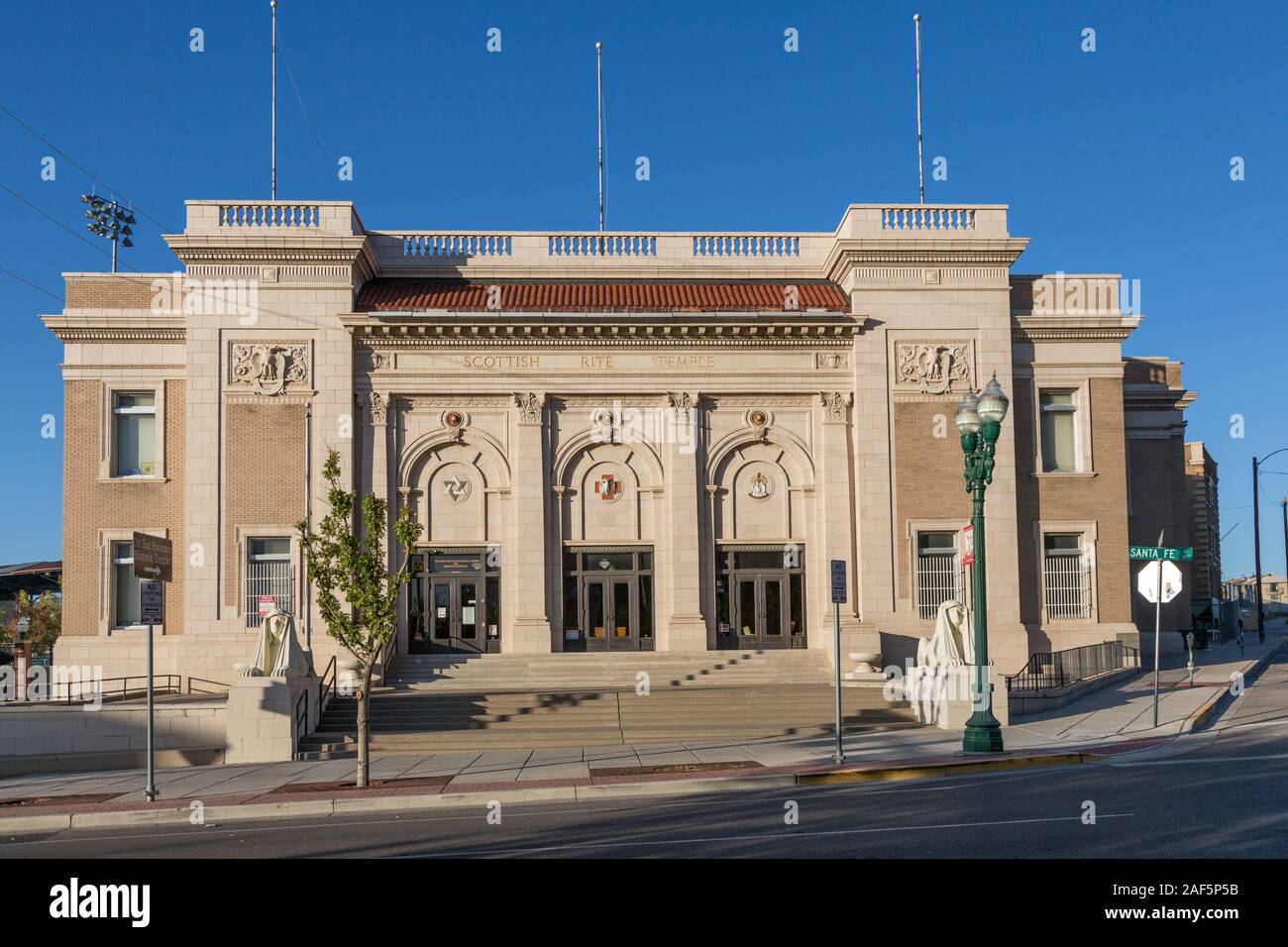 Masonic architecture hi-res stock photography and images - Alamy