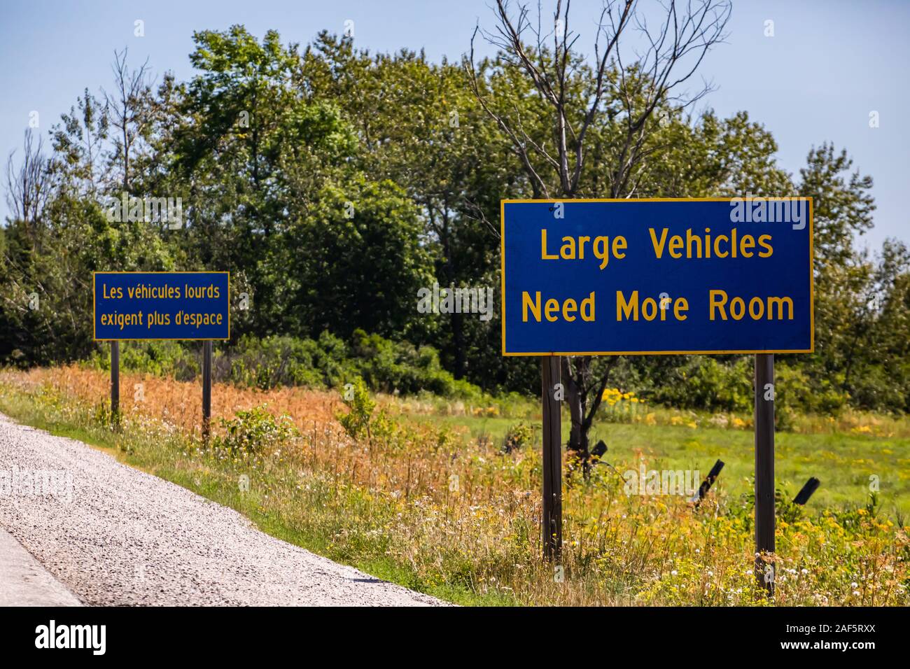 French, English Information Road Signs, large vehicles need more space ...