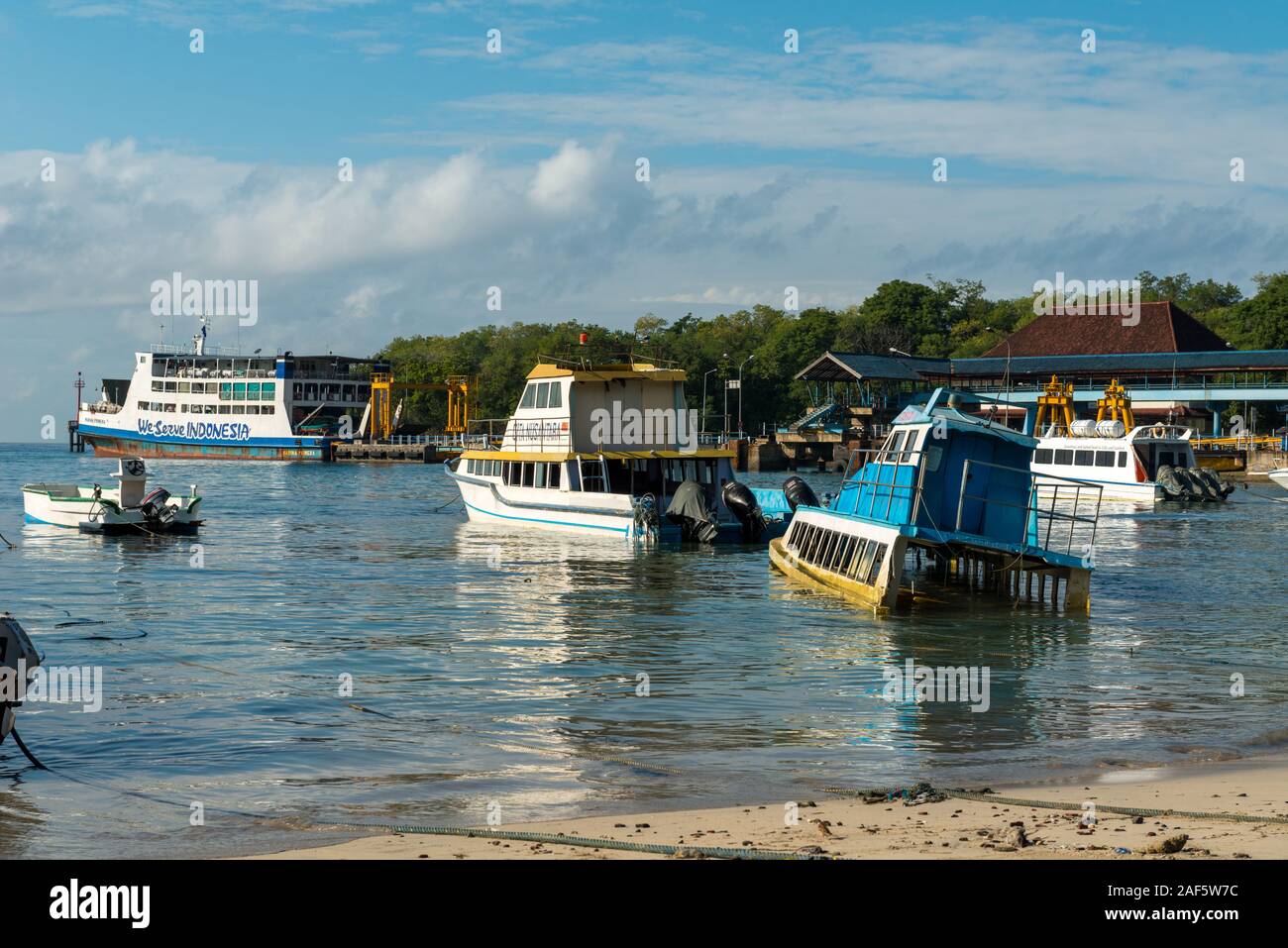 Padang bai beach hi-res stock photography and images - Alamy