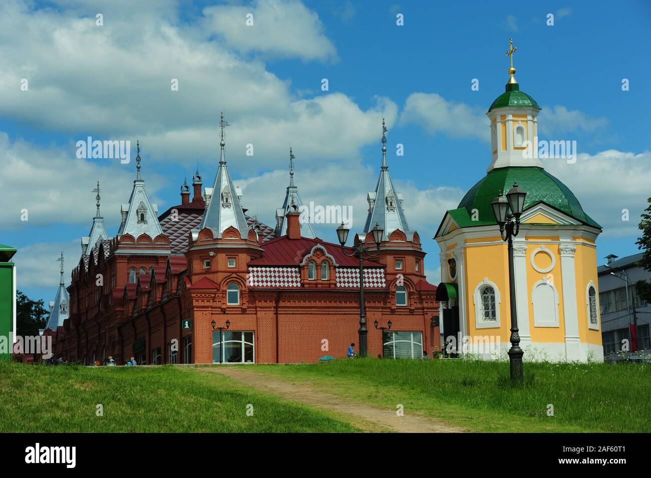 Russian style building hi-res stock photography and images - Alamy