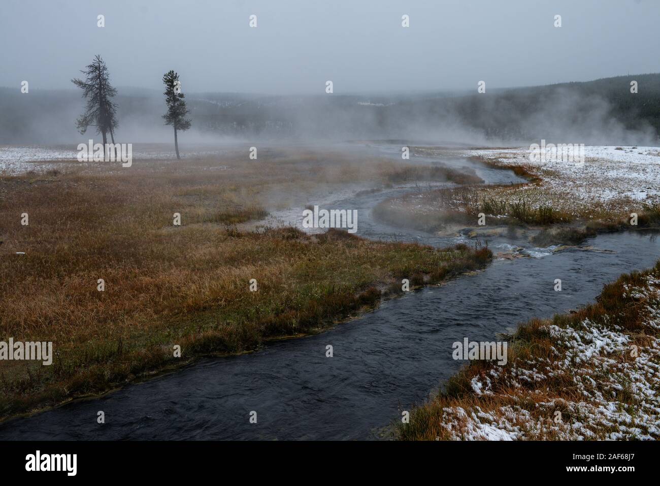 Steam rising from road hi-res stock photography and images - Alamy