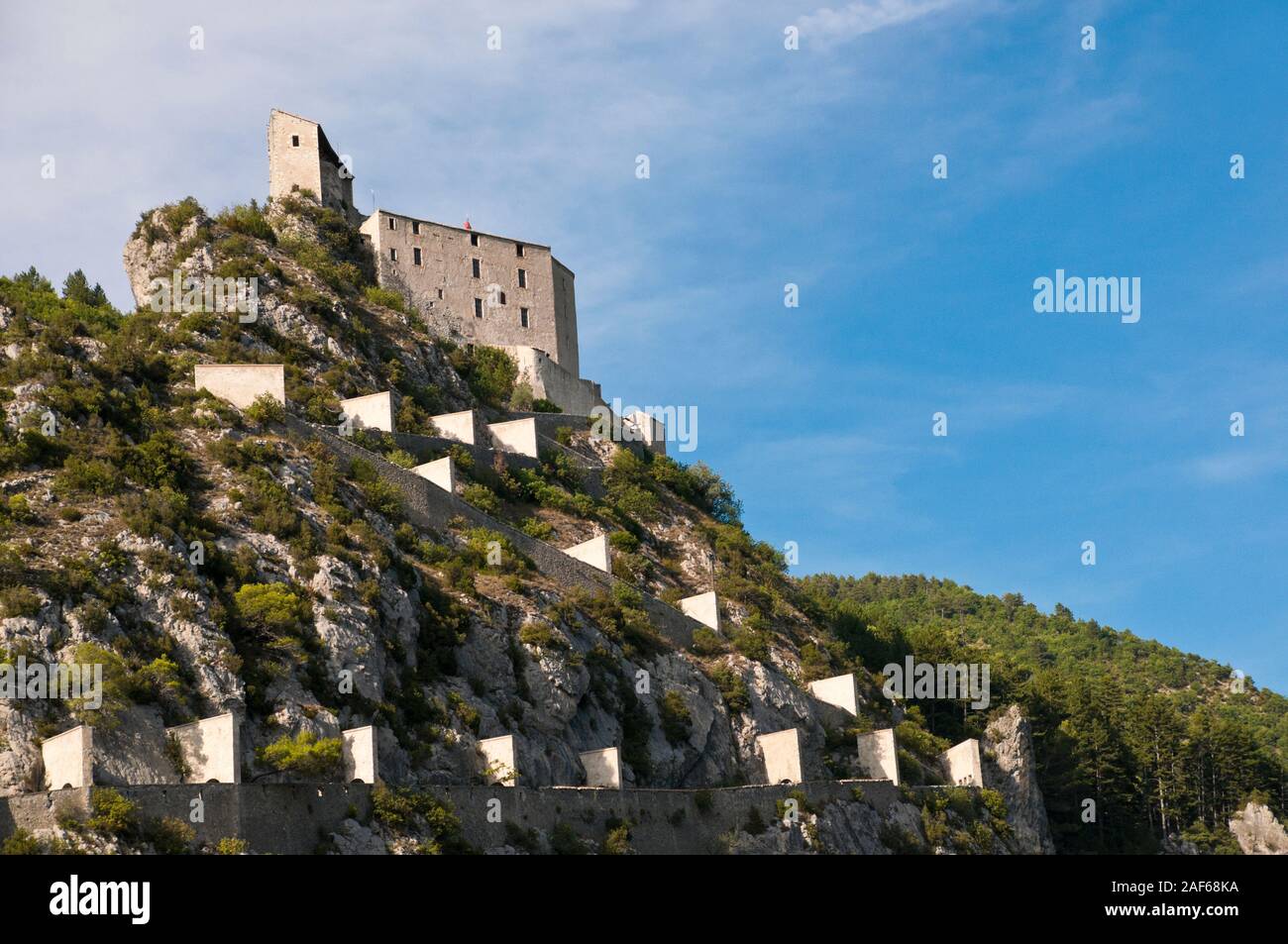 Vauban fortress entrevaux hi-res stock photography and images - Alamy