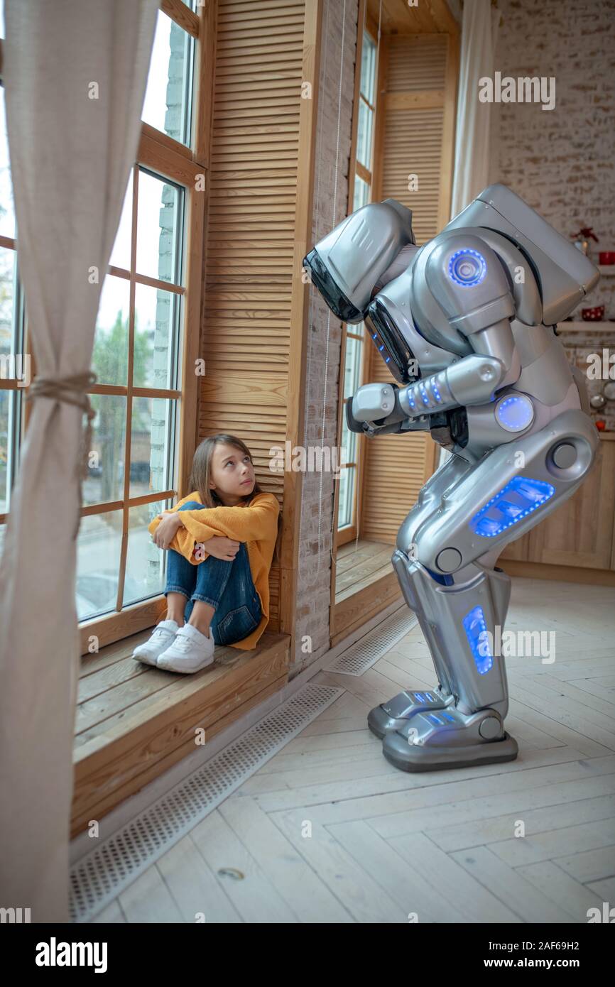 Girl talking to robot hi-res stock photography and images - Alamy