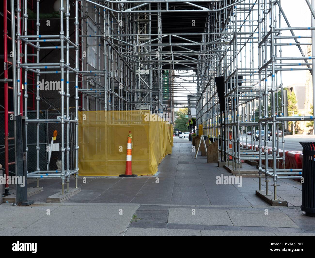 Scaffolding set hi-res stock photography and images - Alamy