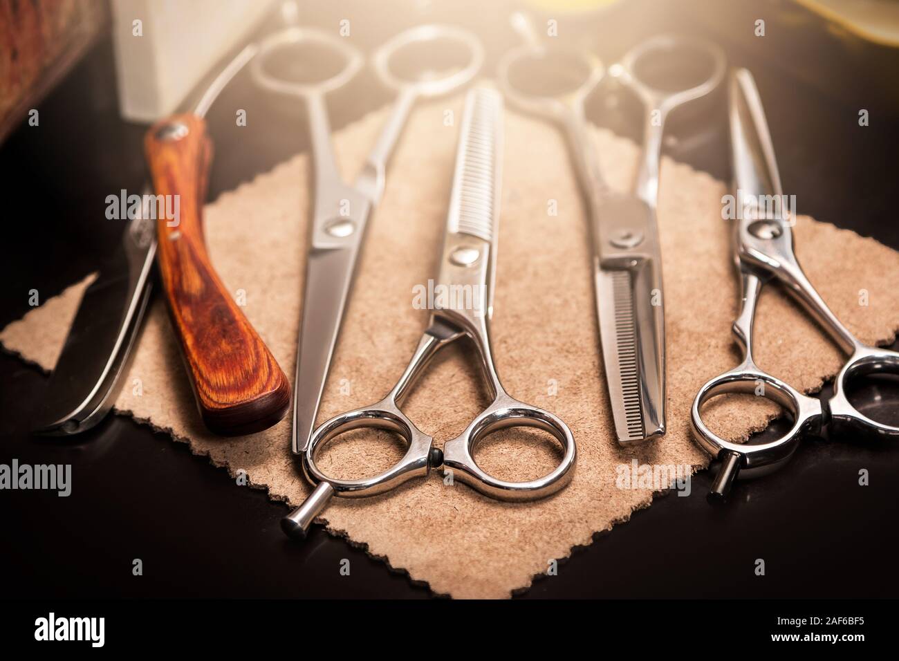 Texturizing razor hi-res stock photography and images - Alamy