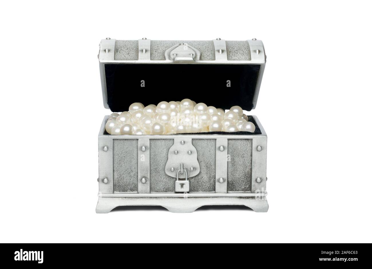 Chest full of treasure Stock Photo - Alamy