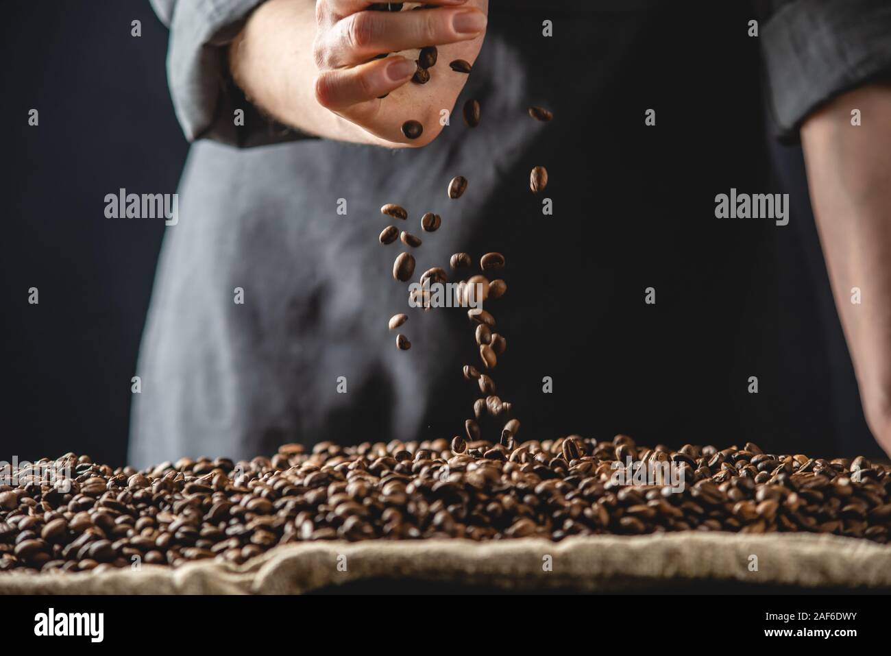 Pouring fried coffee grains hi-res stock photography and images - Alamy