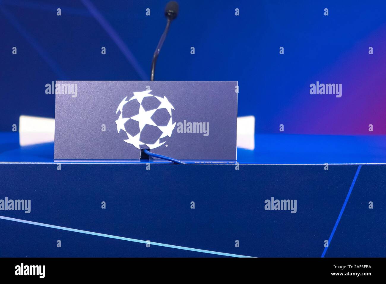 Champions star presentation hi-res stock photography and images - Alamy