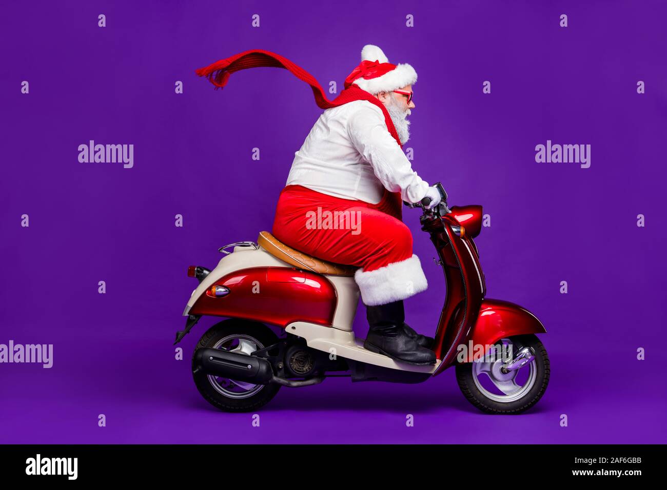 Photo of fat santa man grandfather rushing speed newyear x-mas theme ...