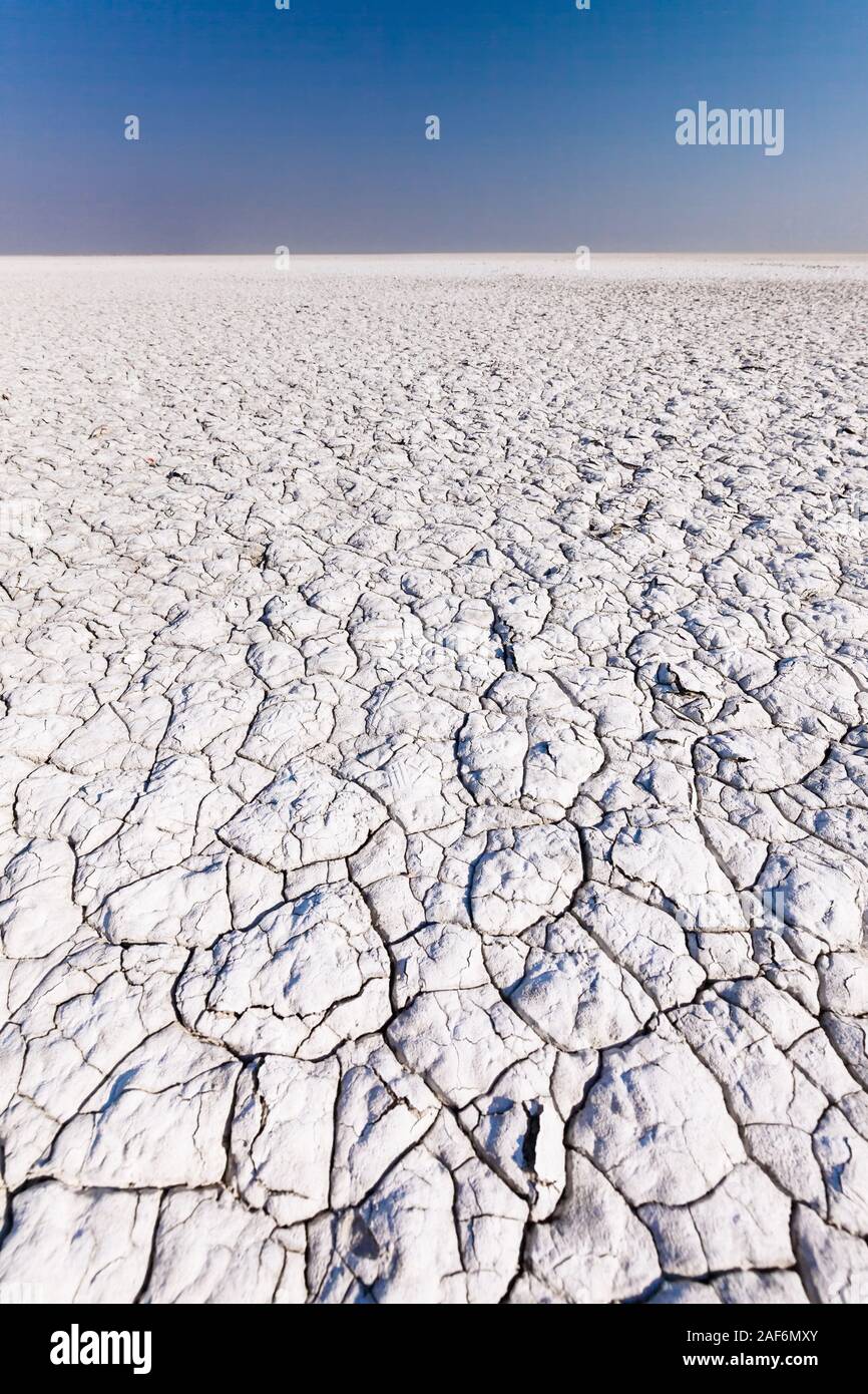 White salt desert hi-res stock photography and images - Alamy