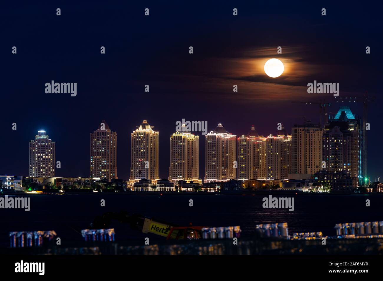 Moon Rise over Pearl Doha Qatar Stock Photo - Alamy
