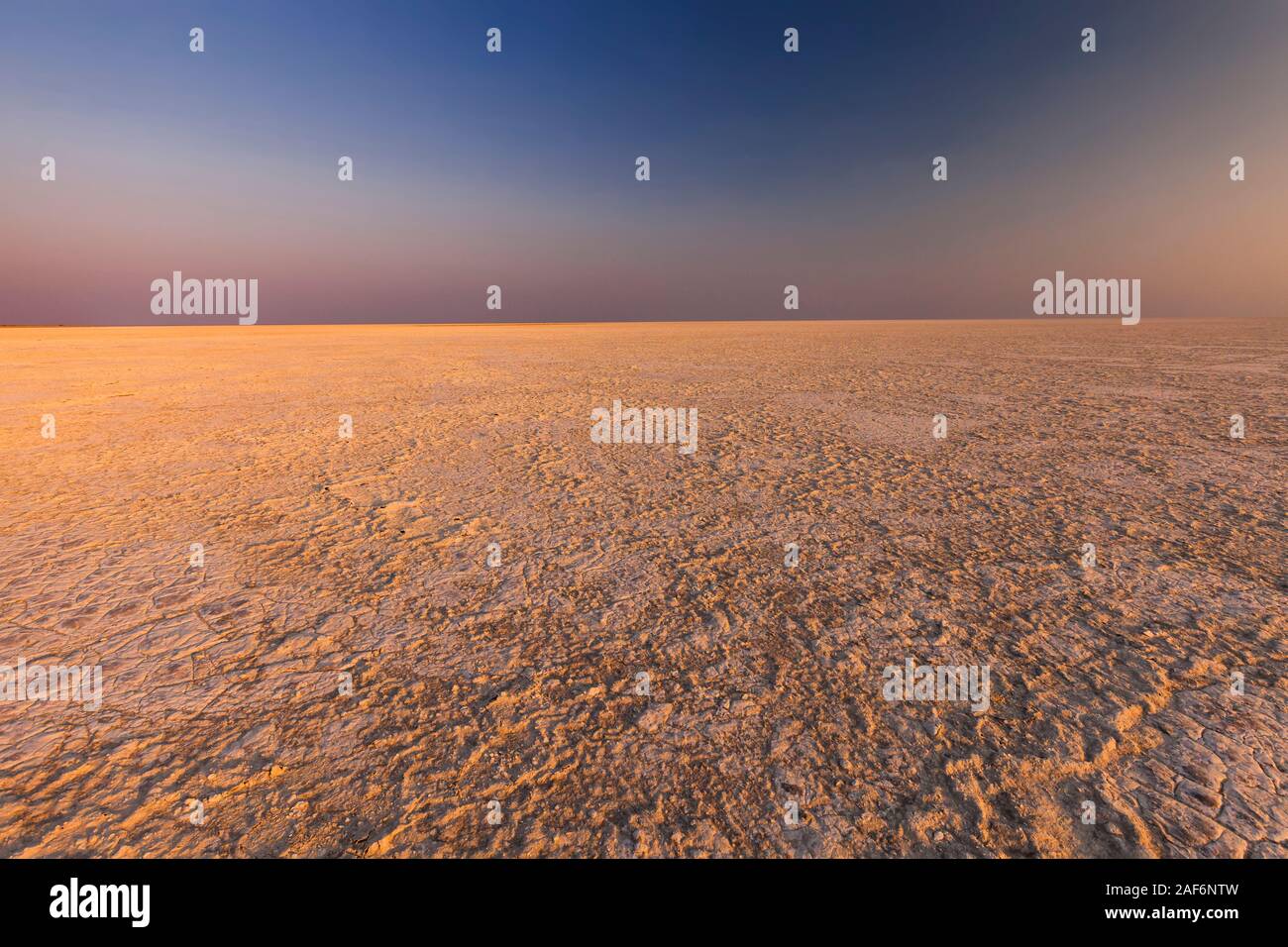 Sunset of white salt pan, evening glow, Sowa pan(Sua pan), near Sowa ...