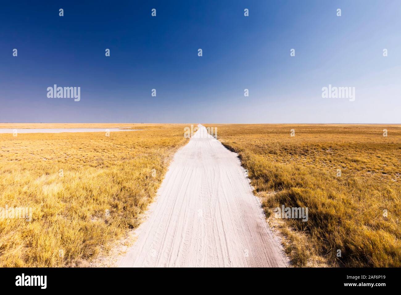 White Gravel Road High Resolution Stock Photography and Images - Alamy