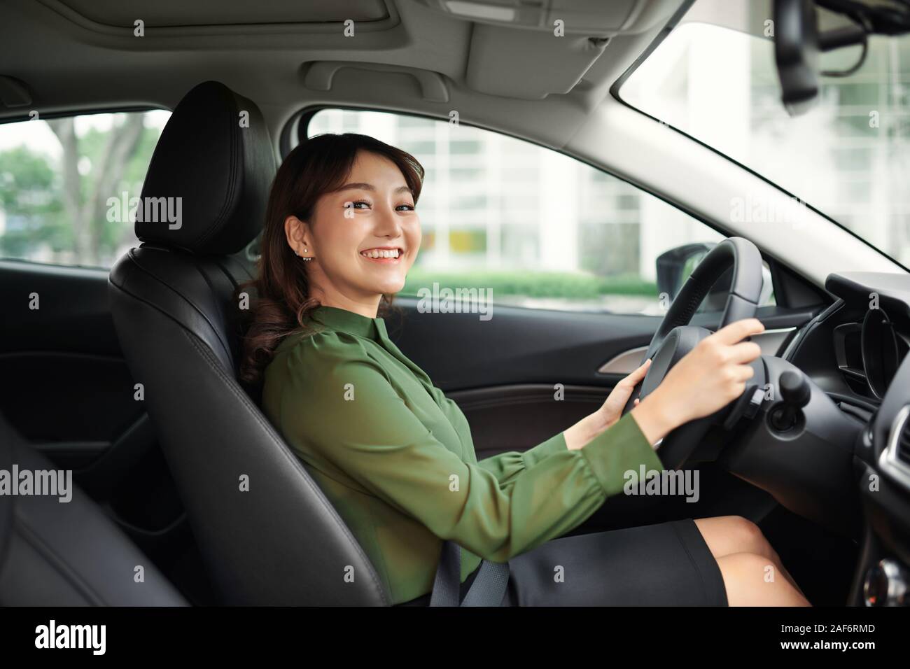 Japanese young woman driving car hi-res stock photography and images ...